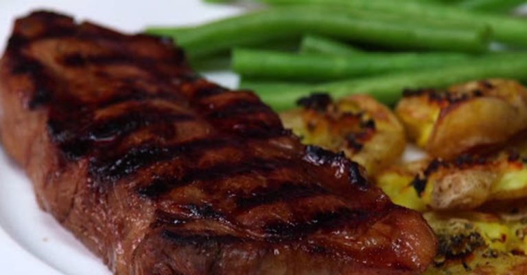 This Bourbon Coke Steak With Garlic Smashed Potatoes Makes A Perfect ...