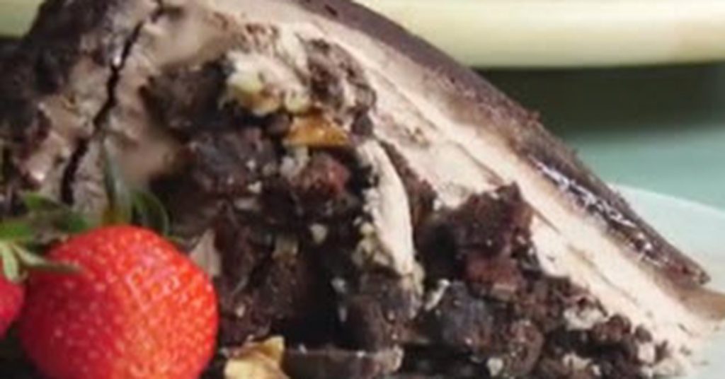 This Brownie Bomb Produces A Chocolate Dessert Explosion – Enjoy Easy Meals